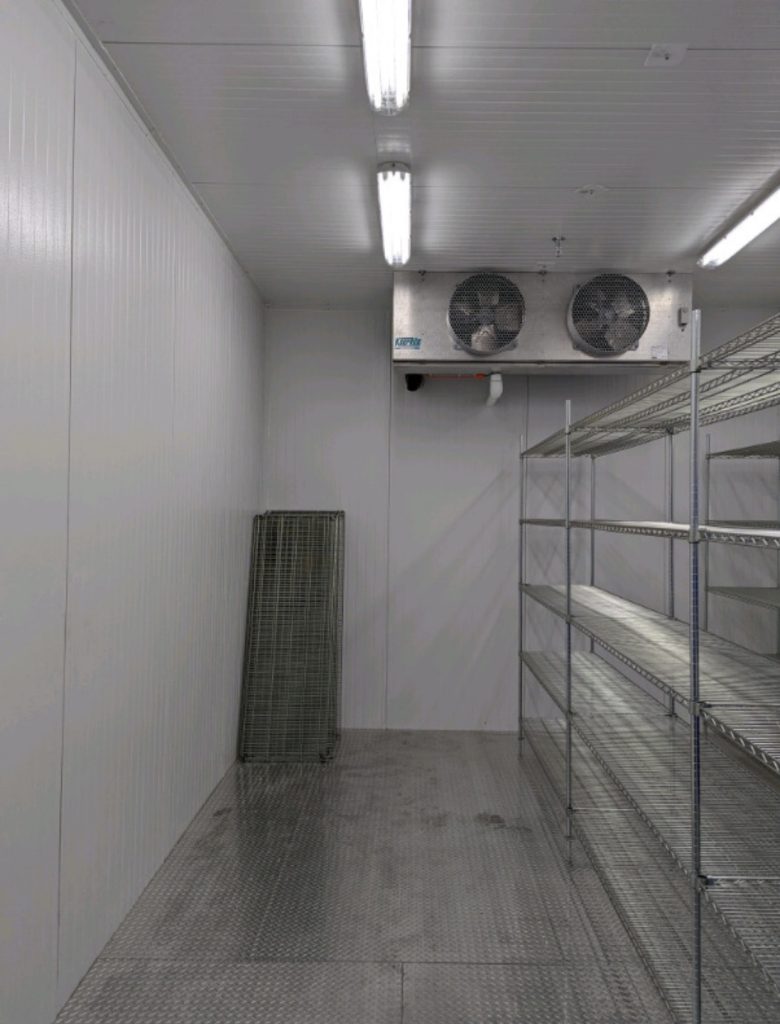 Walk-In Freezer - Ice-Traders