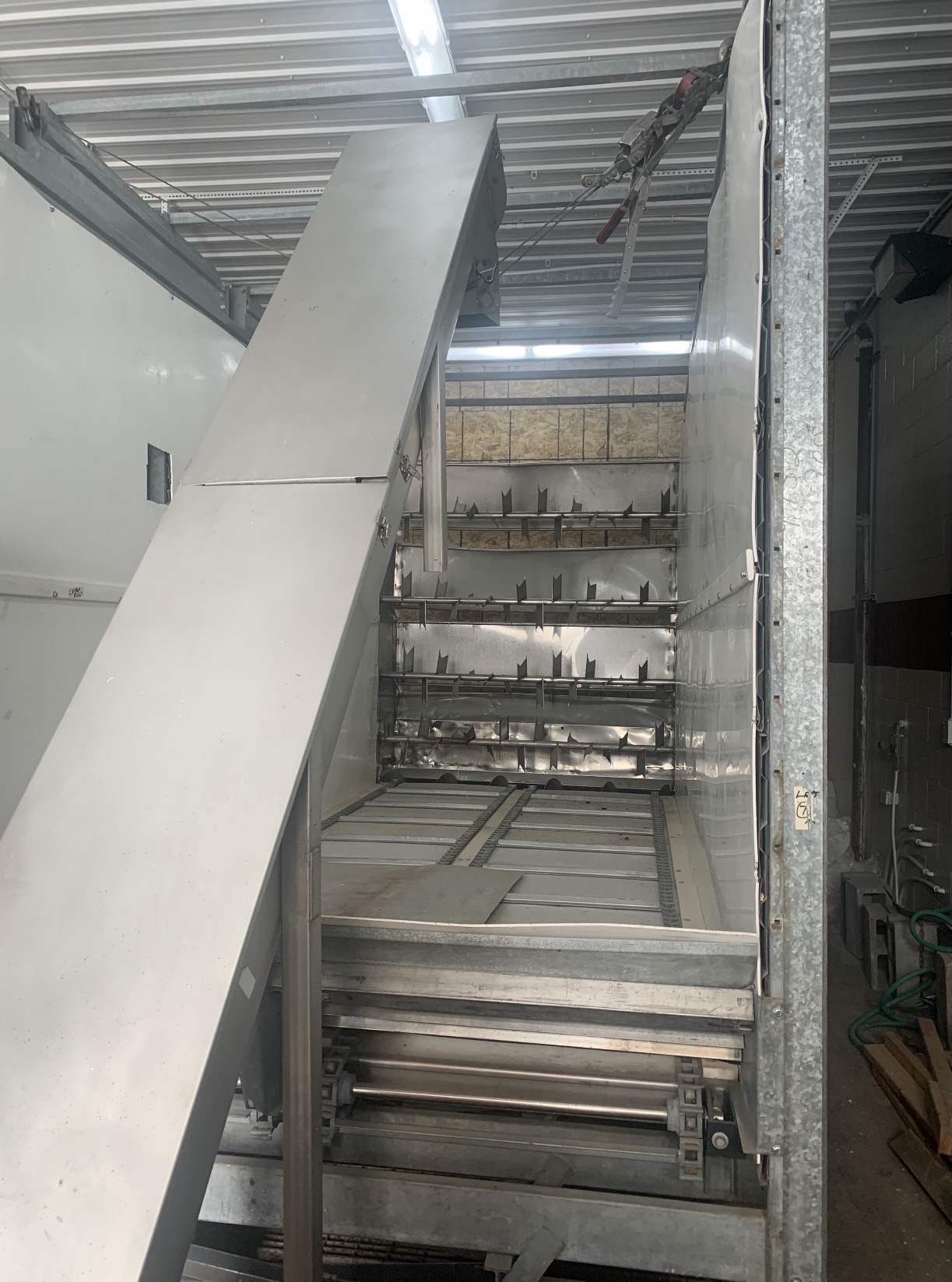 16 Ton Transfer Bin - Ice-Traders